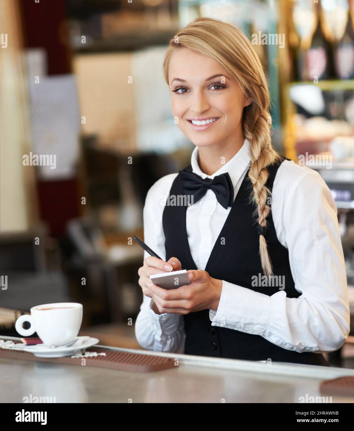 Black and white saloon bar hi-res stock photography and images - Alamy
