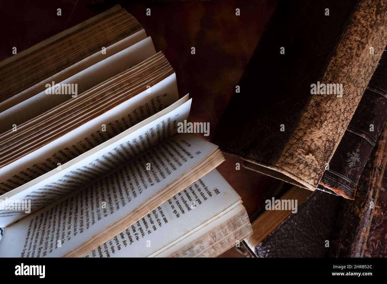 Back cover of old book hi-res stock photography and images - Alamy