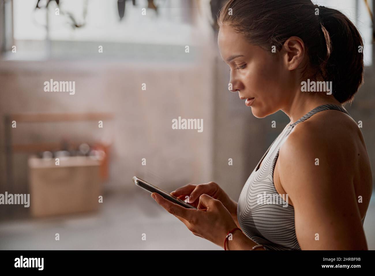 Sportive physique hi-res stock photography and images - Alamy