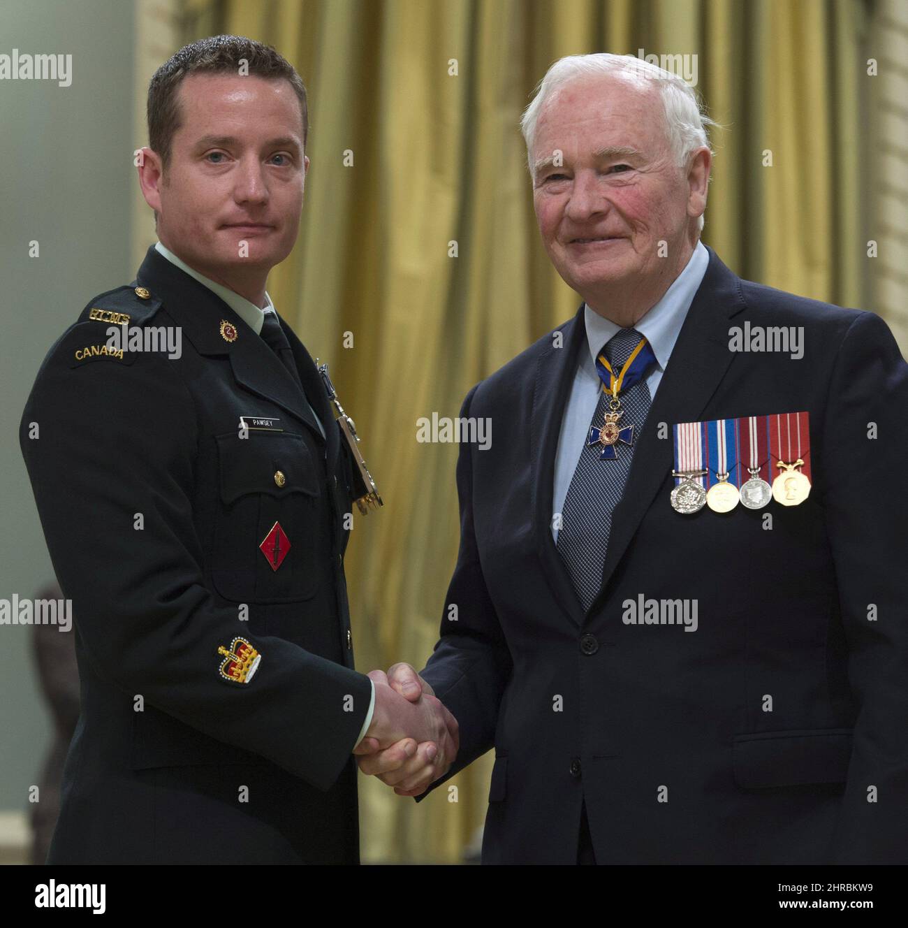 Governor General David Johnston presents Warrant Officer Jason Pawsey ...