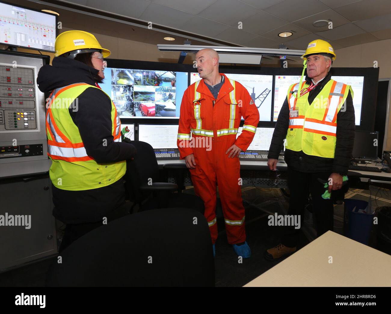 Oil field control room hi-res stock photography and images - Alamy