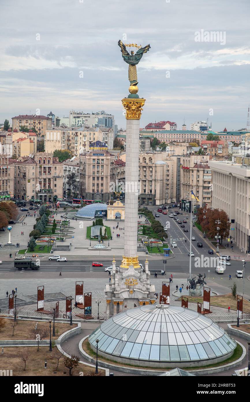 Independence Square - Maidan Nezalezhnosti in Kiev, Ukraine. photo: Bo ...