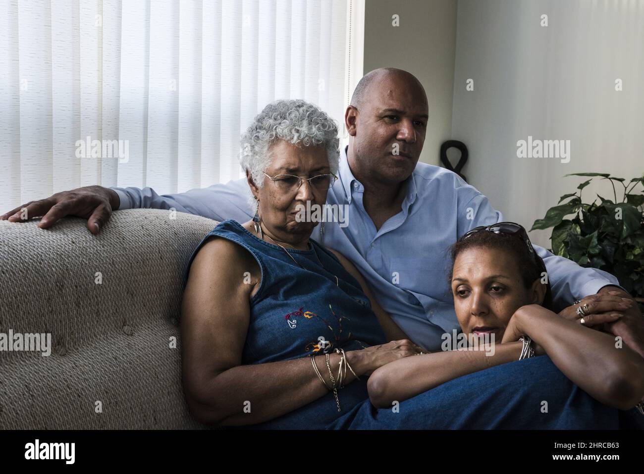Beverley Johnson (left), along with her two children, Robert Clarke ...
