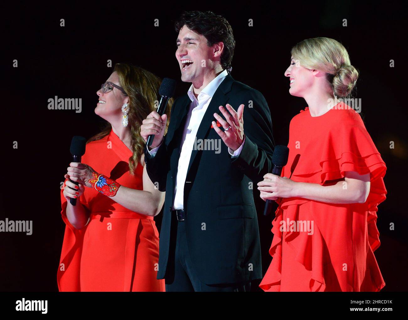 Prime Minister Justin Trudeau and wife Sophie Gregoire Trudeau speak ...