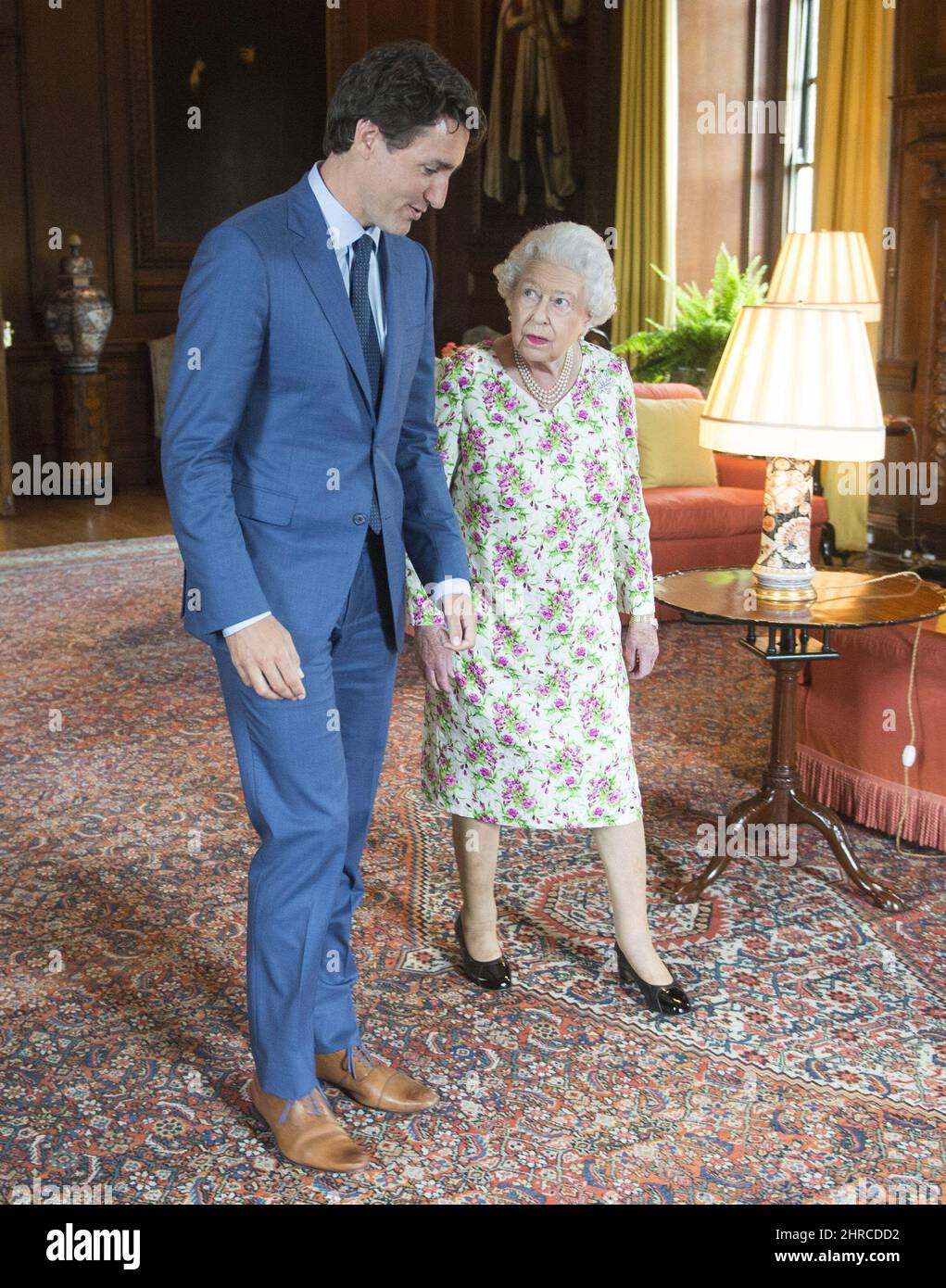 Prime Minister Justin Trudeau meets Queen Elizabeth at Holyrood Palace ...