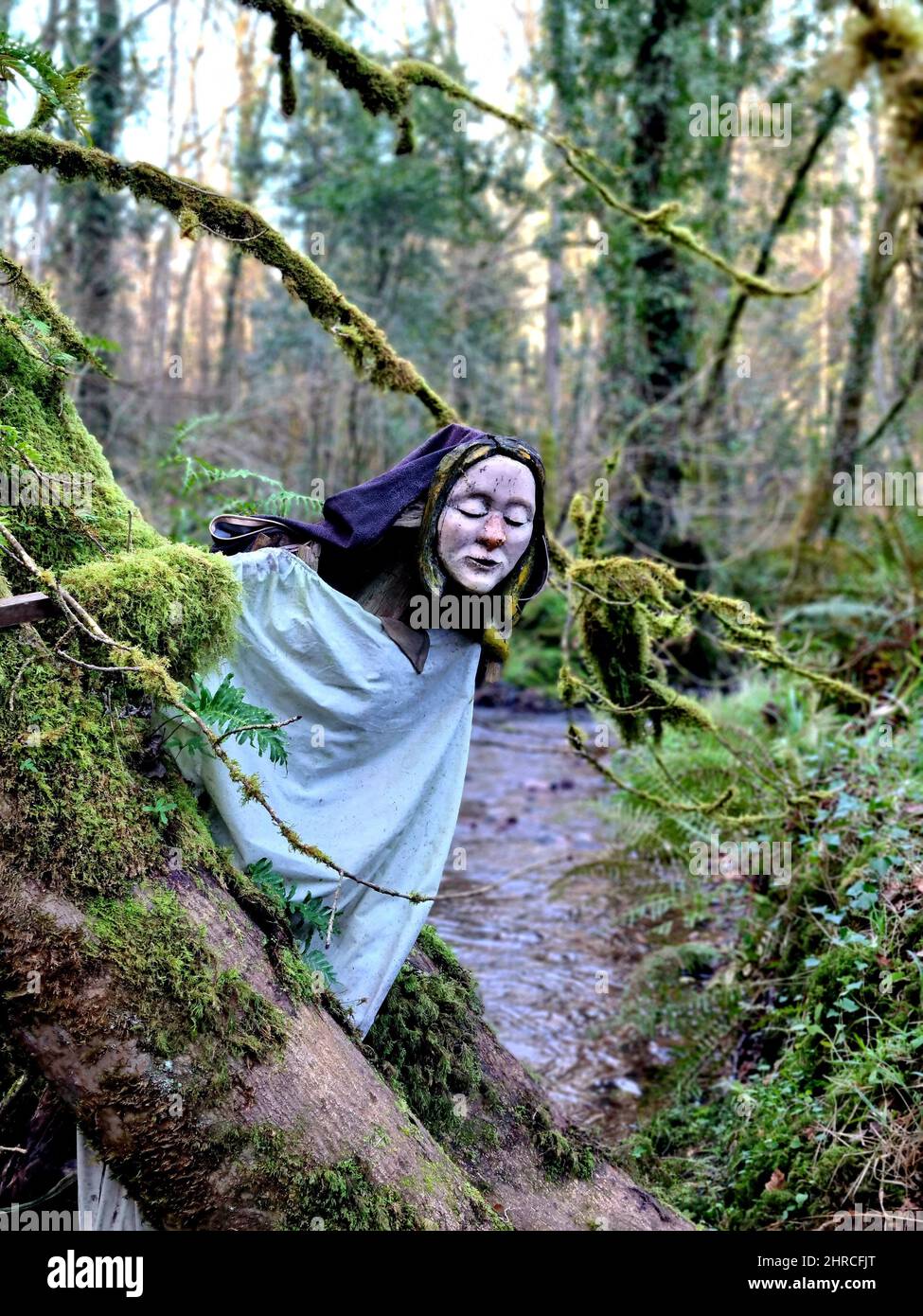 Ghostly female figure hi-res stock photography and images - Alamy