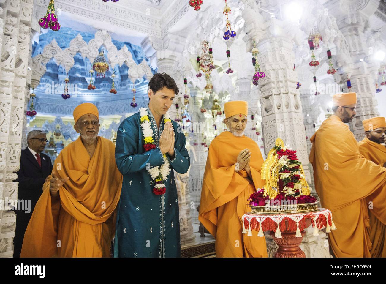 Prime Minister Justin Trudeau visits the BAPS Shri Swaminarayan Mandir ...