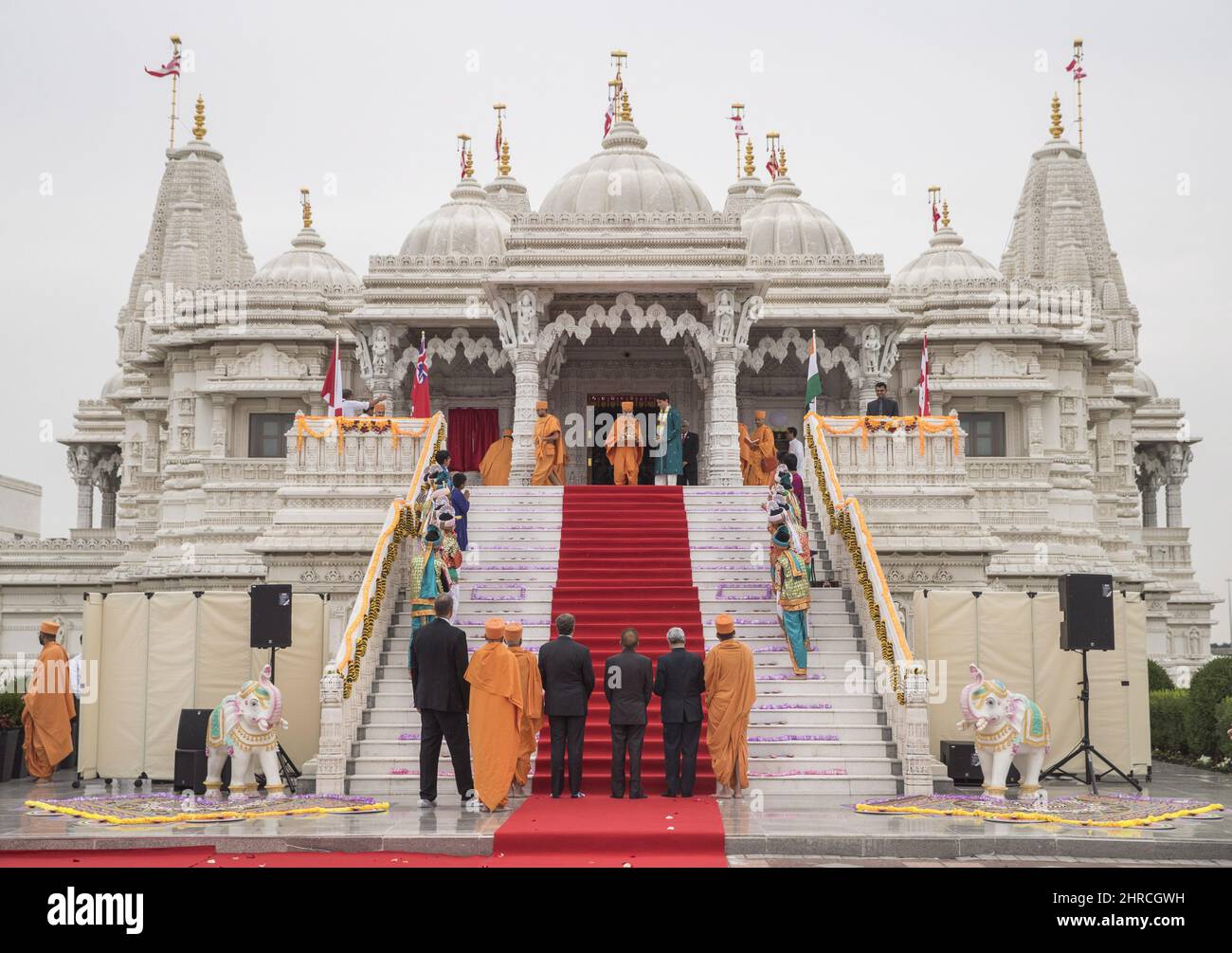 Prime Minister Justin Trudeau visits the BAPS Shri Swaminarayan Mandir ...