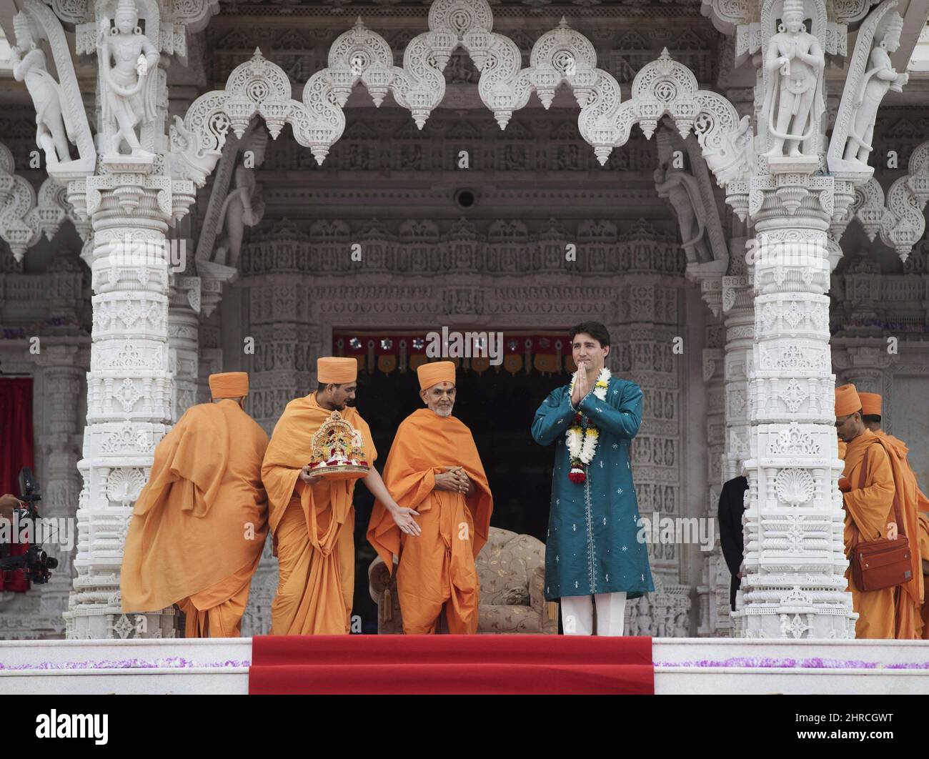 Prime Minister Justin Trudeau visits the BAPS Shri Swaminarayan Mandir ...