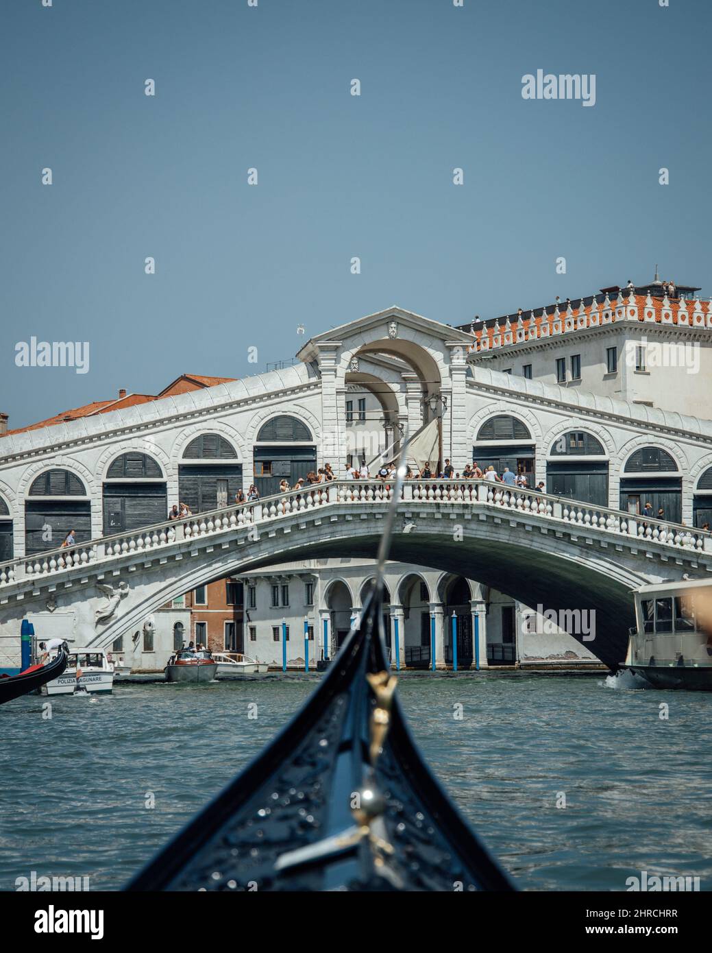 Vertical shot rialto bridge hi-res stock photography and images - Alamy