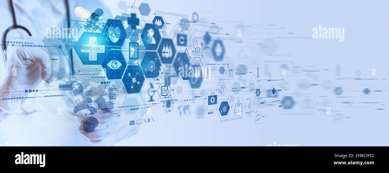 Medicine doctor using modern Vr computer diagnose virtual electronic ...