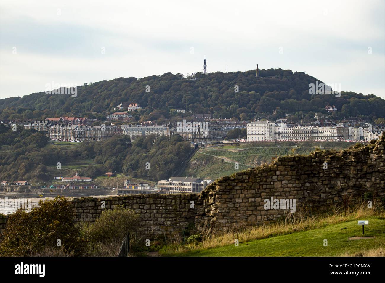 Site around the famous Scarborough Castle in the United Kingdom Stock ...