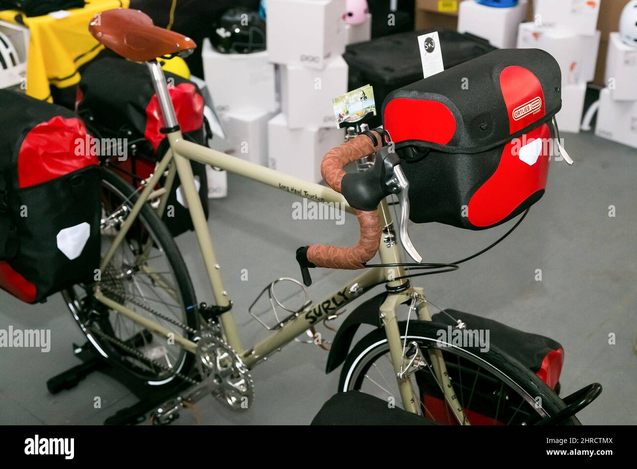 Africa cycle fair hi-res stock photography and images - Alamy