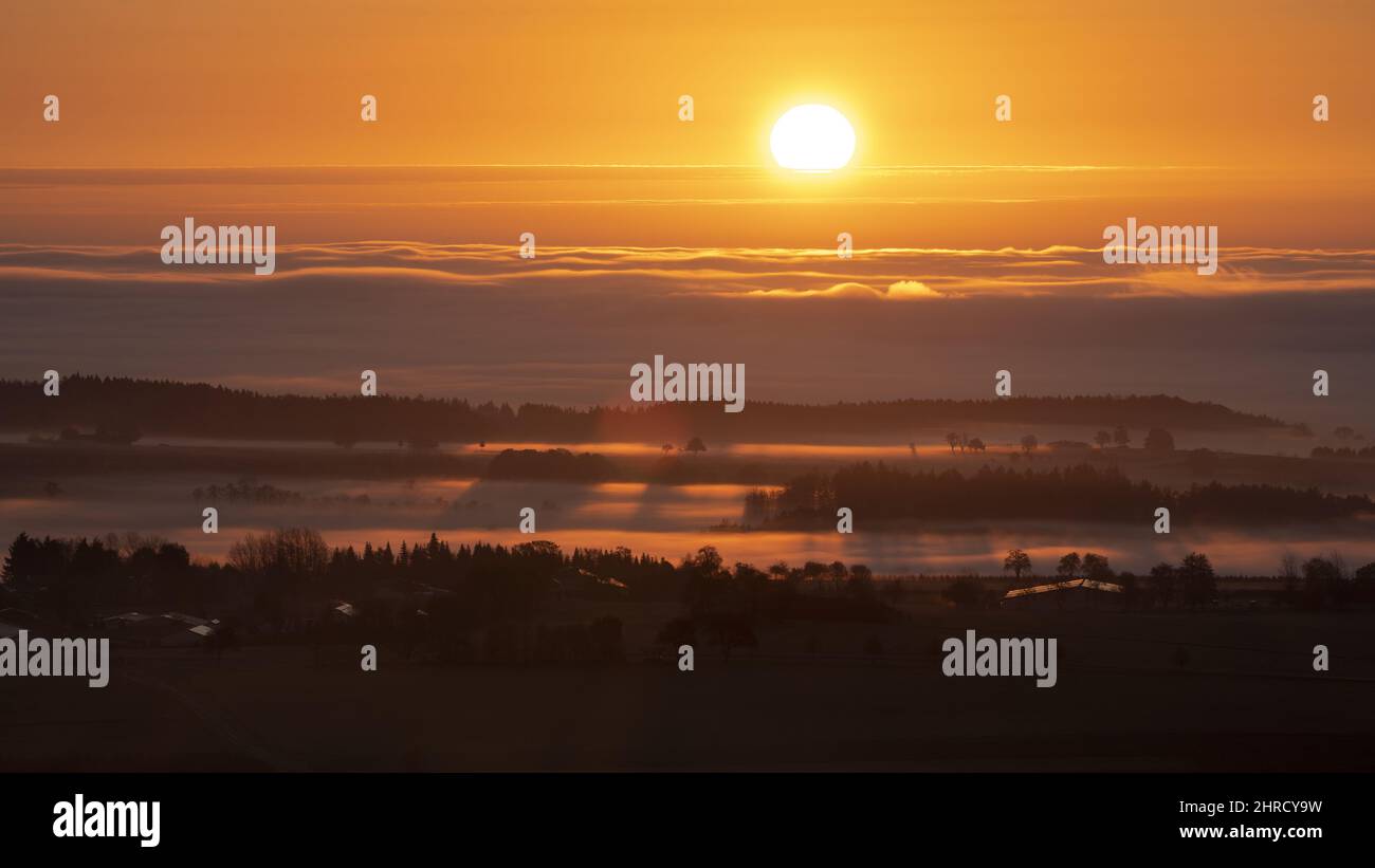 Beautiful shot field sunset hi-res stock photography and images - Alamy