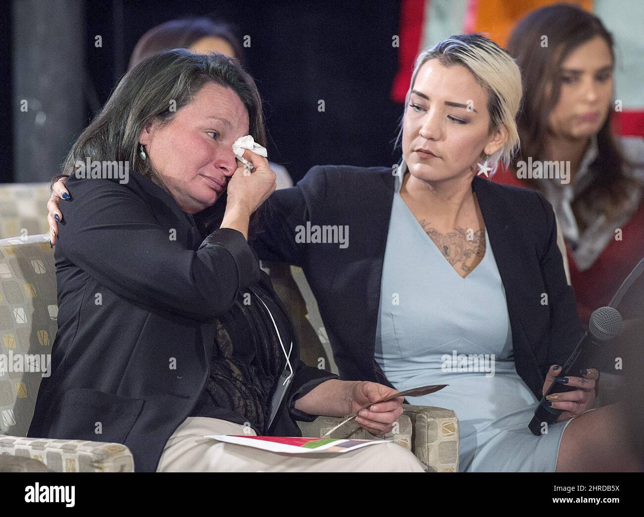 Deliah Saunders, right, and Audrey Saunders, sisters of Loretta ...