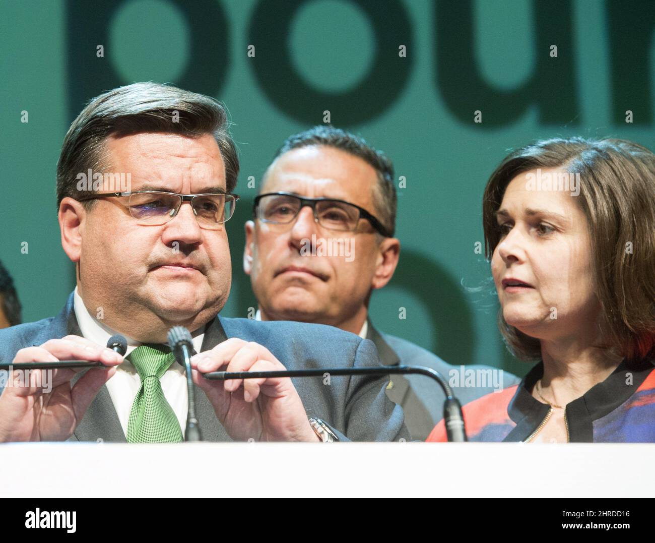 Outgoing Mayor Denis Coderre makes his concession speech as his wife ...
