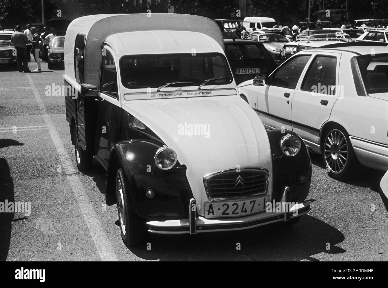 View of a classic Citroen 2cv van in the street Stock Photo - Alamy
