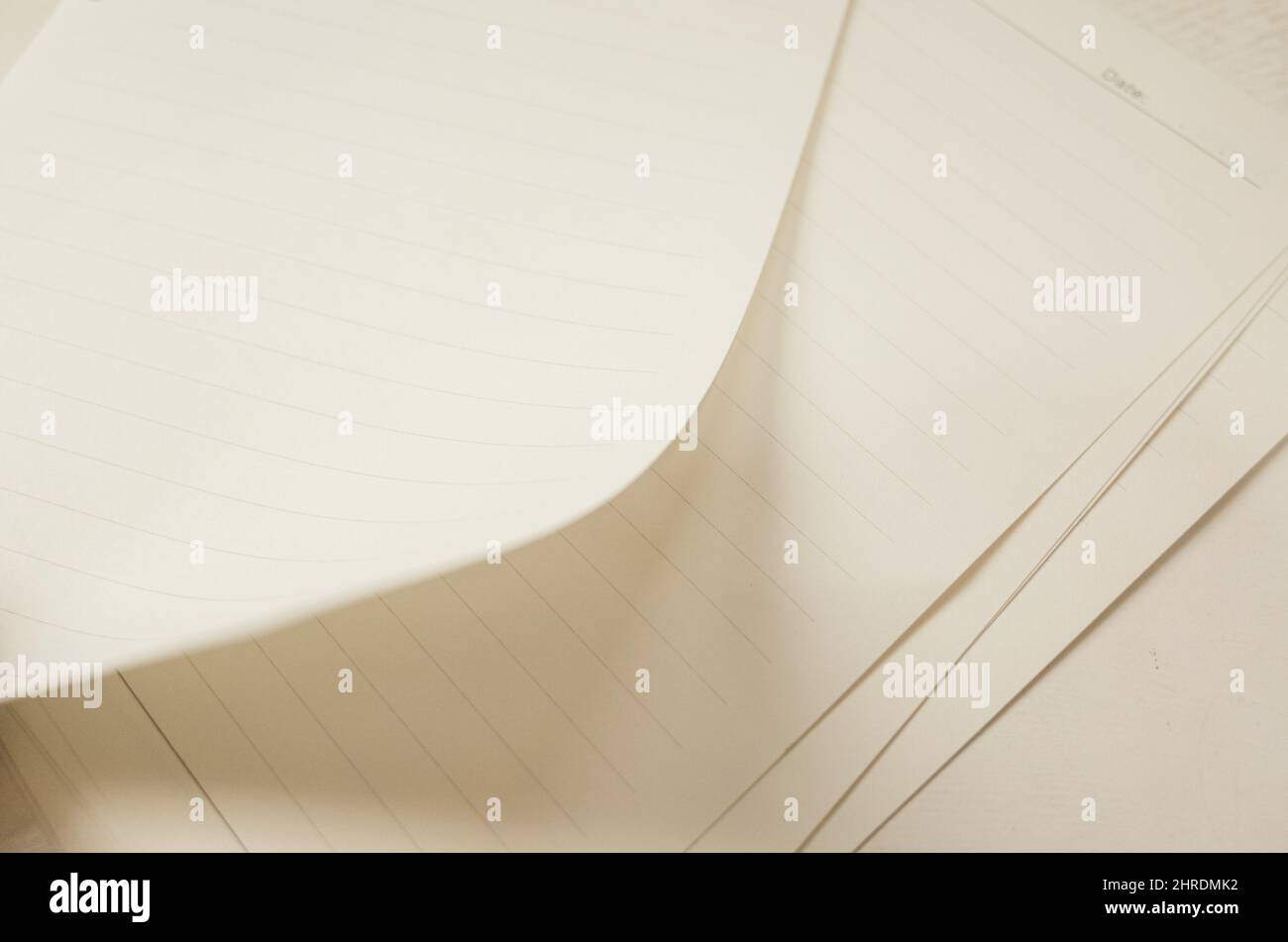 Loose sheets hi-res stock photography and images - Alamy