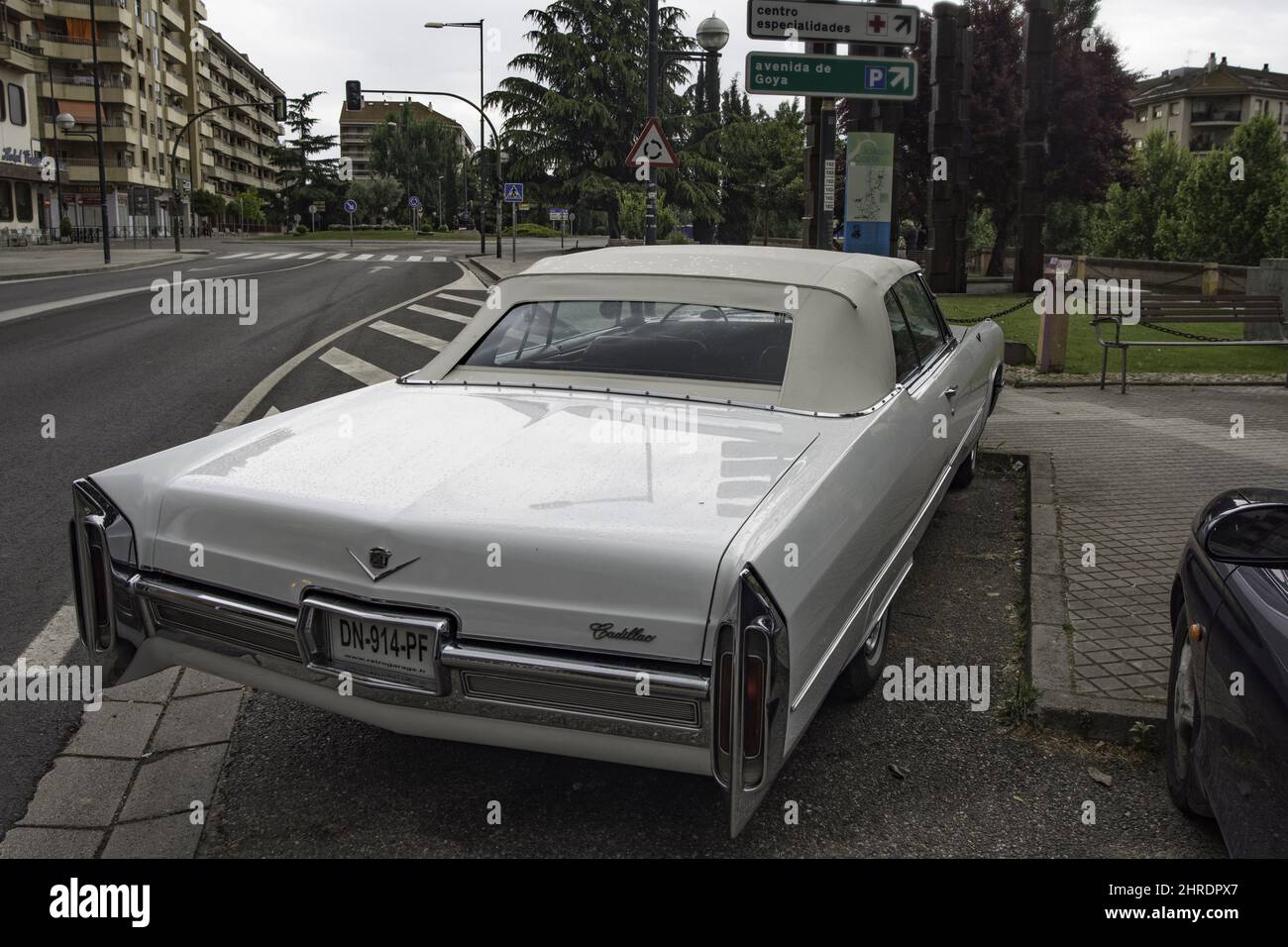 Vintage cadillac car hi-res stock photography and images - Alamy