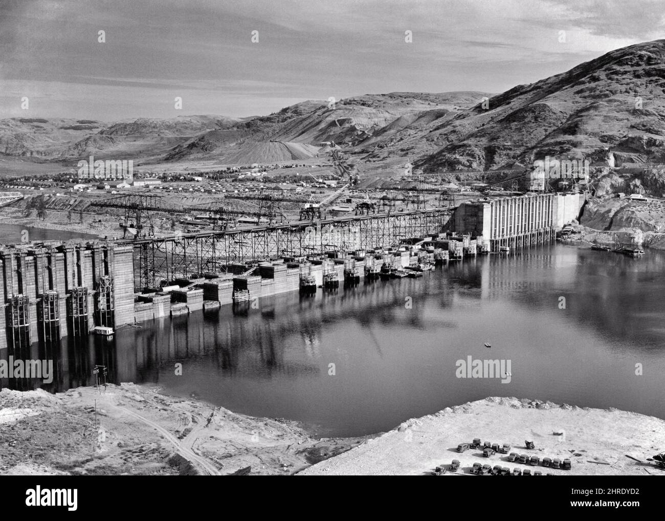Grand coulee dam 1930s hi-res stock photography and images - Alamy Grand coulee dam 1930s hi-res stock photography and images - Alamy