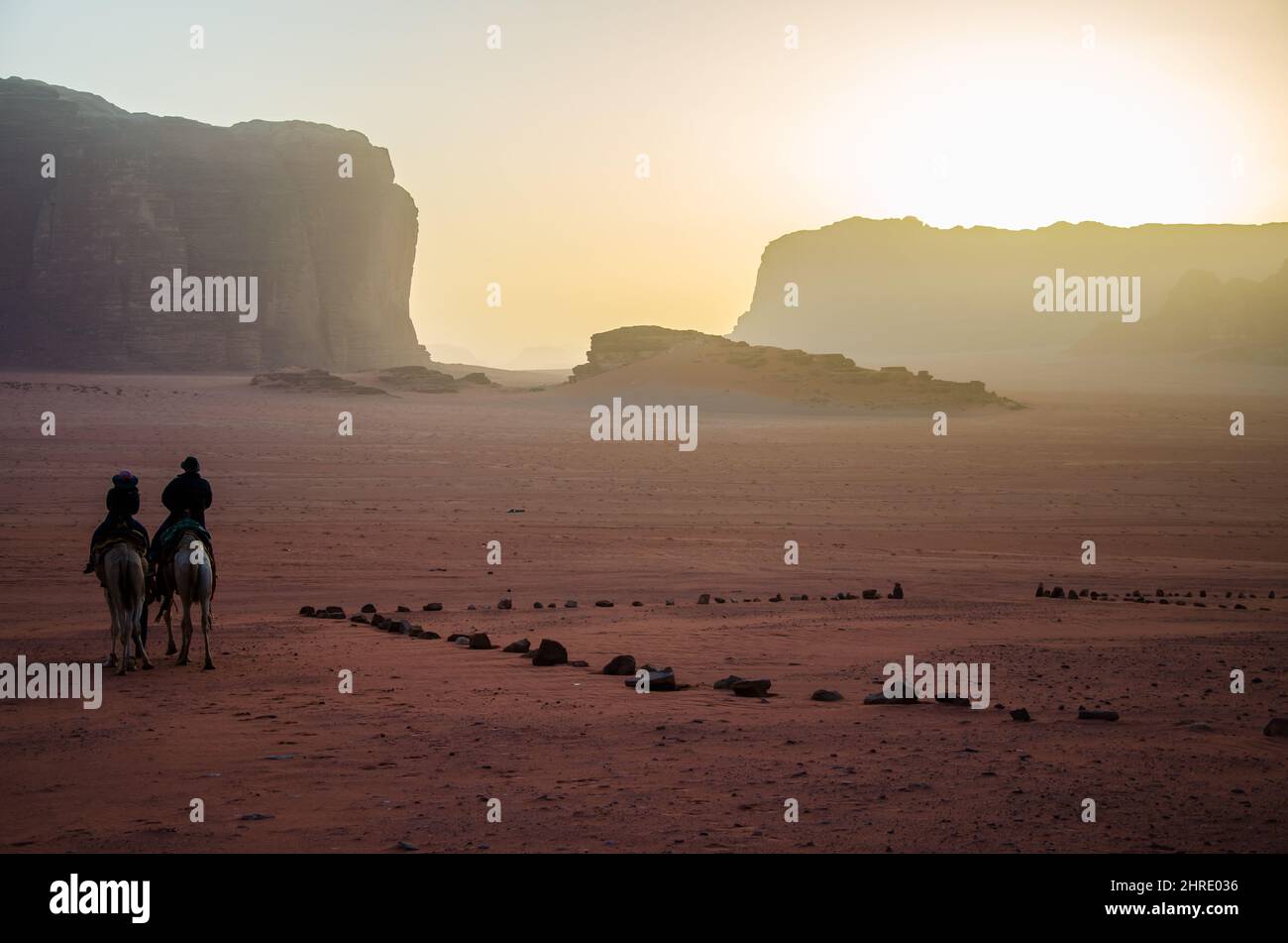 Women wadi rum desert jordan hi-res stock photography and images - Alamy