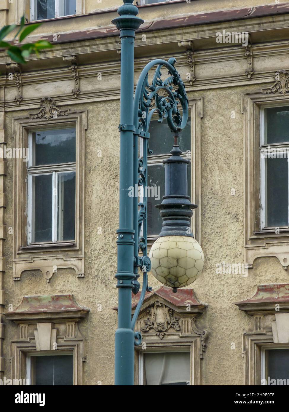 Vintage street light in the streets of Prague Stock Photo - Alamy