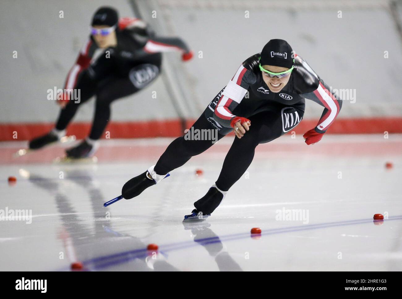Marsha Hudey, right, of Saskatchewan, and Heather McLean, of Manitoba ...
