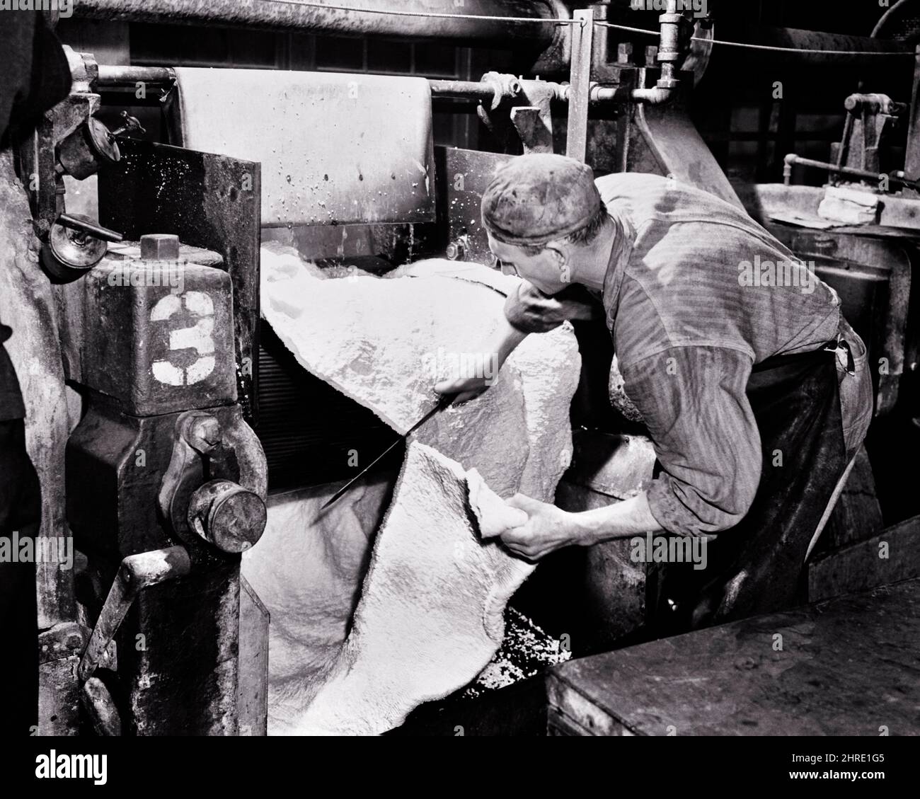 Rubber production hi-res stock photography and images - Alamy