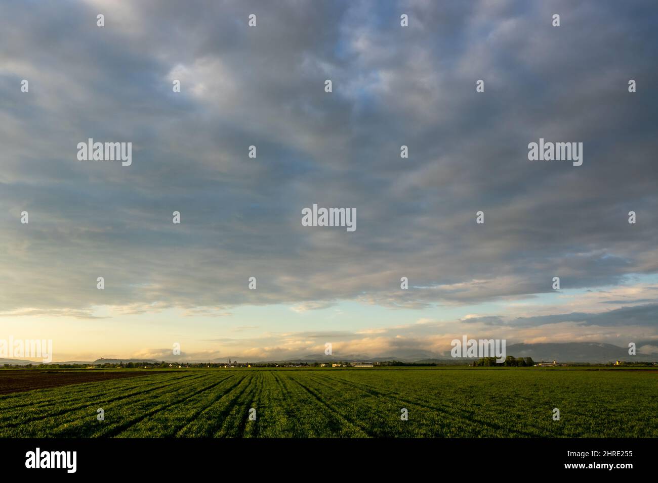 Massive clouds over houses hi-res stock photography and images - Alamy