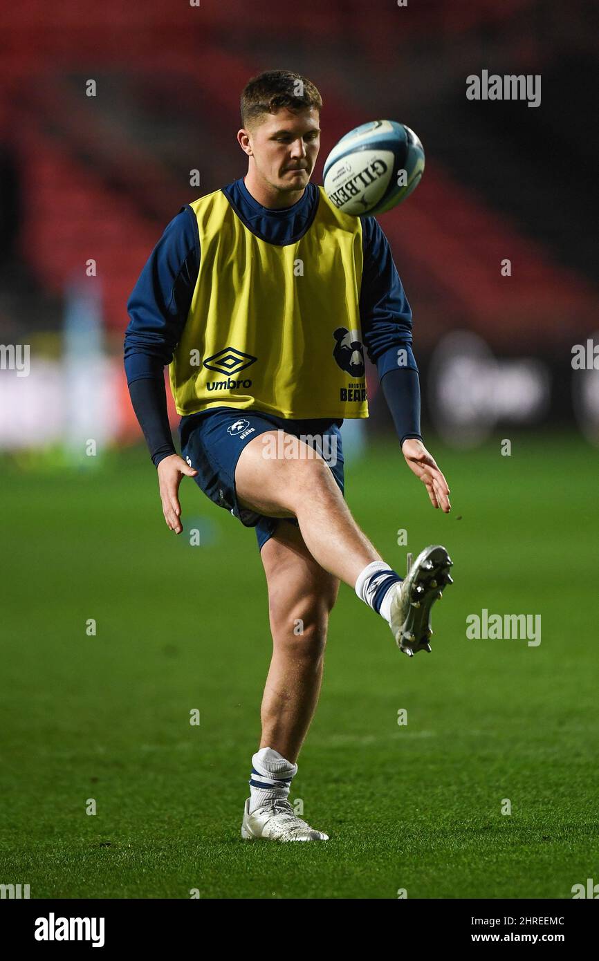 Callum Sheedy of Bristol Bears, during the pre-game warmup Stock Photo ...