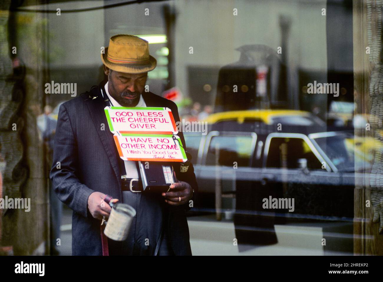 Poverty 1980s black hi-res stock photography and images - Alamy