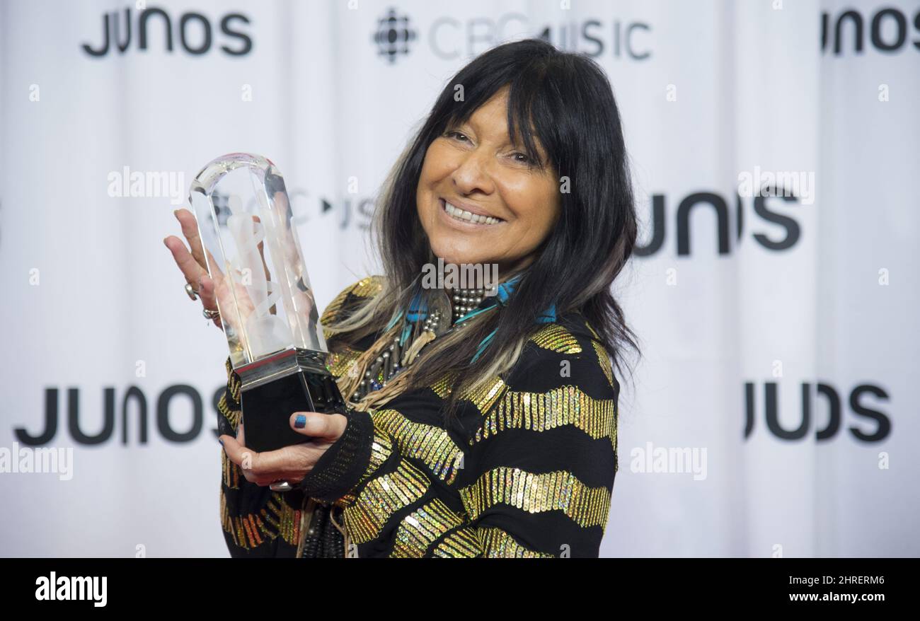 Buffy Sainte-Marie celebrates her Juno for Indigenous Music Album of ...
