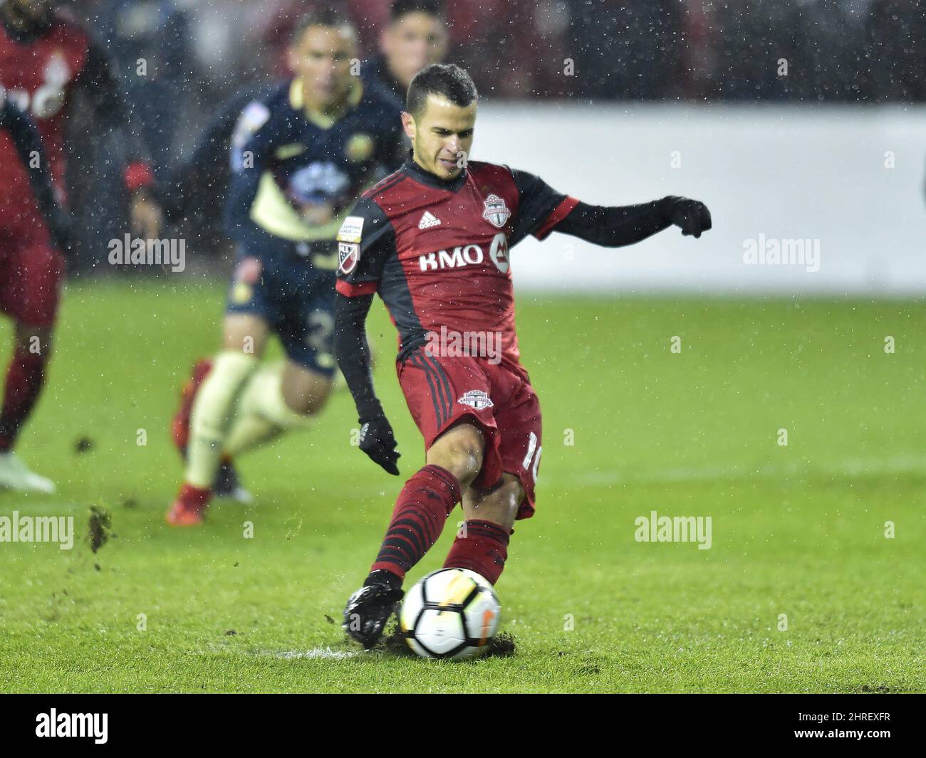 Toronto FC forward Sebastian Giovinco (10) scores on a penalty kick ...
