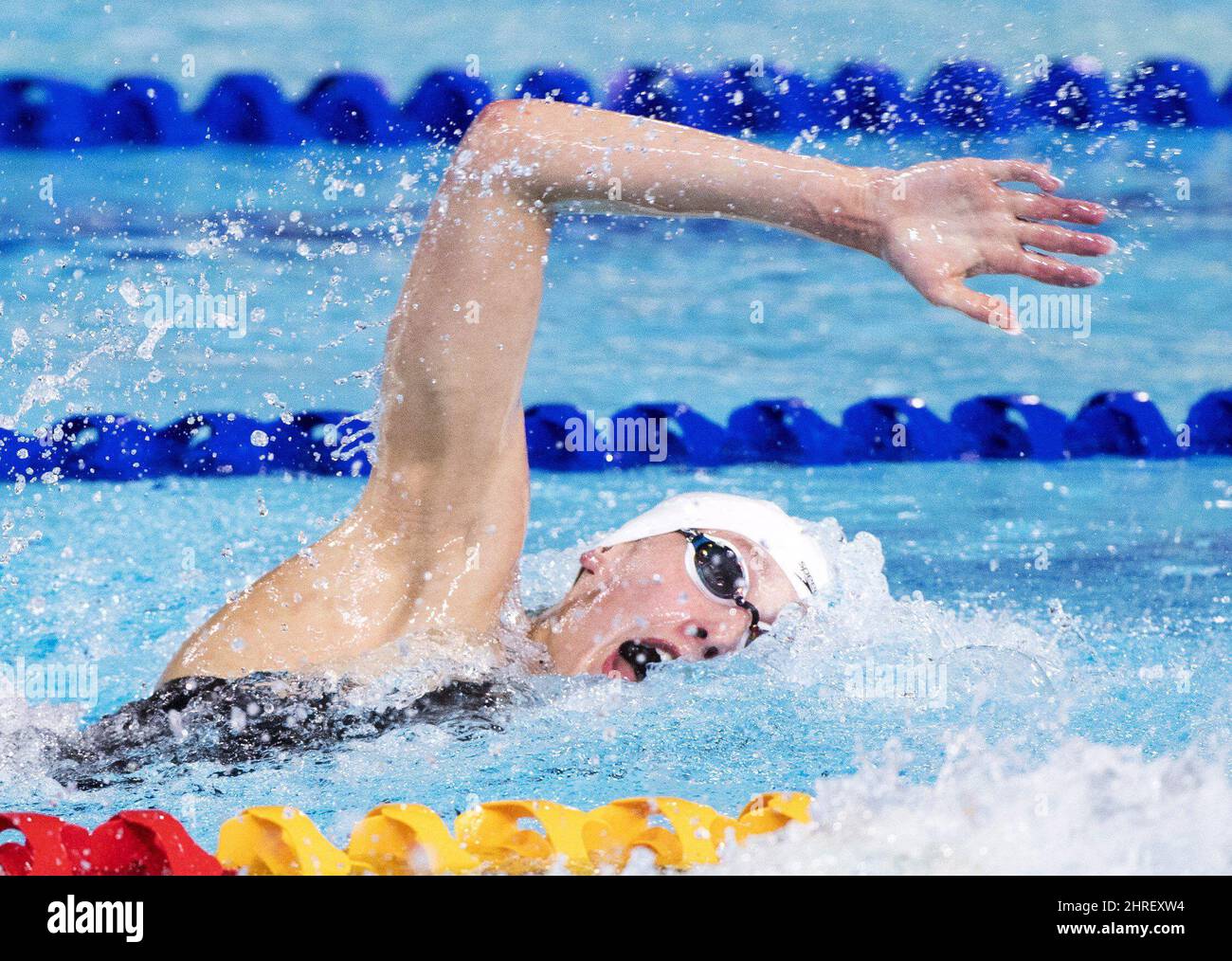 Canada's Taylor Ruck swims her way to a gold medal in the women's 200m ...