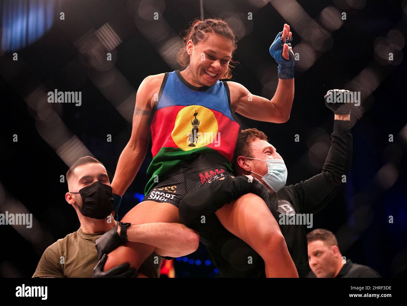 Stephanie Page celebrates beating Danni McCormack after their ...