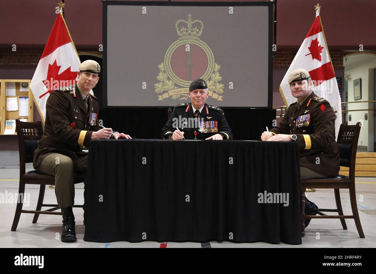 Chief of the Defence Staff General Jonathan Vance, center, outgoing ...
