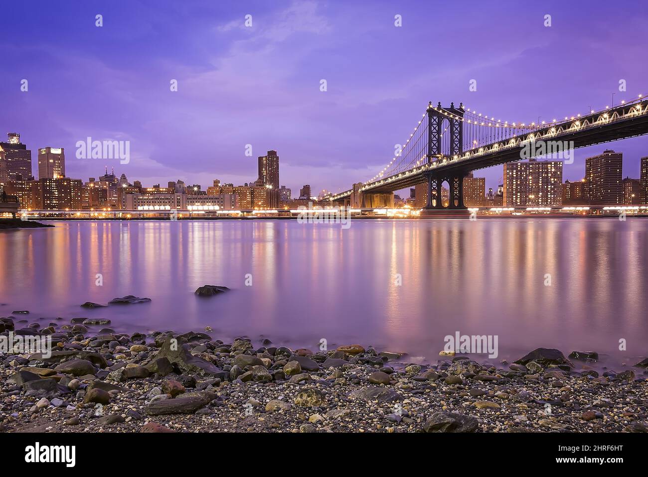 Evening view of Dumbo Park in New York, USA Stock Photo - Alamy