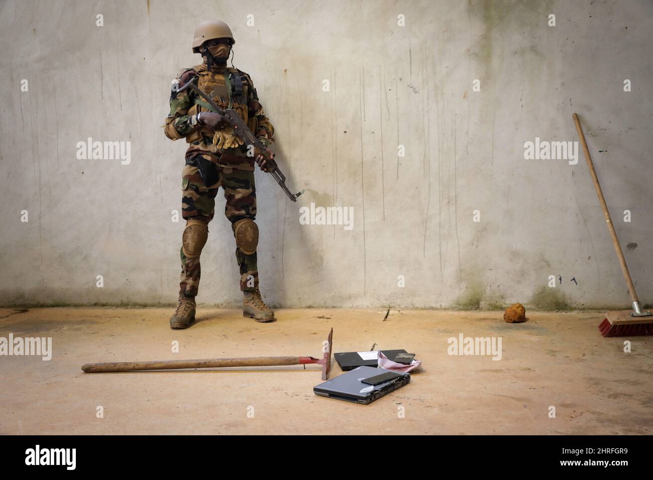 A Nigerian Armed Forces soldier stands guard during sensitive sight ...