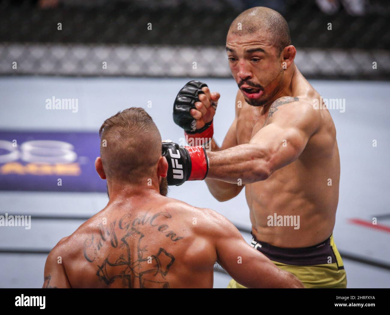 UFC featherweight fighter Jose Aldo, right, and UFC featherweight ...