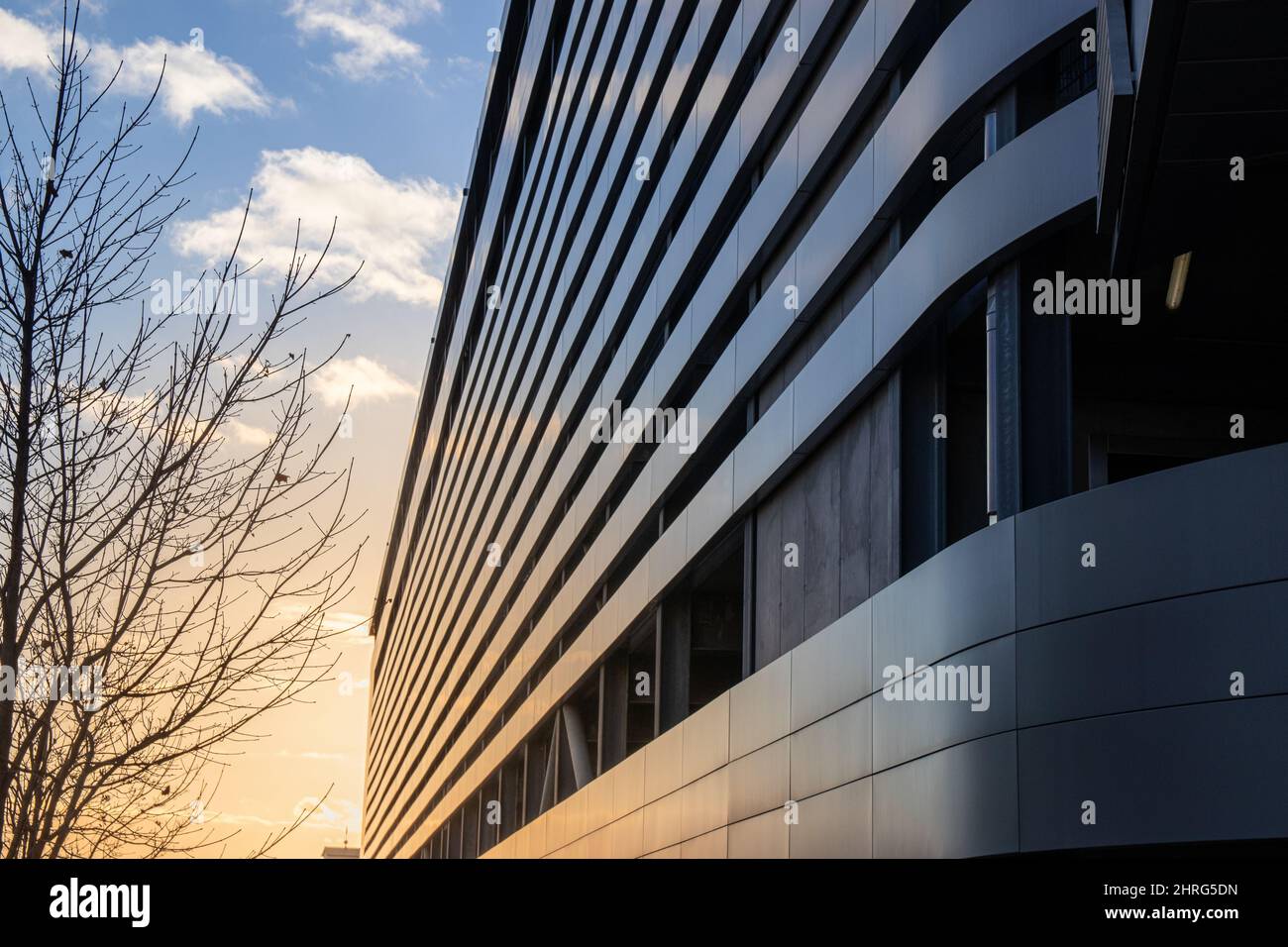 Sun hit building hi-res stock photography and images - Alamy