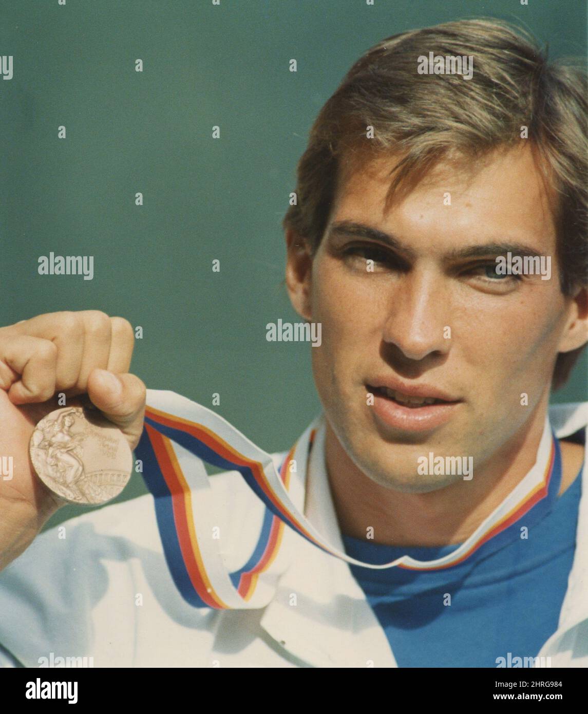 Canadian decathlete Dave Steen displays his bronze medal in the ...