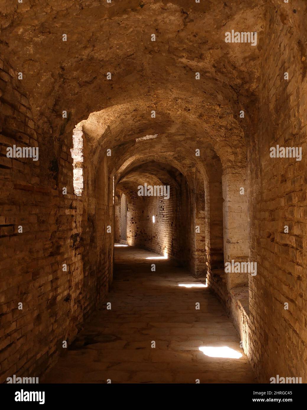 Amphitheater tunnels hi-res stock photography and images - Alamy