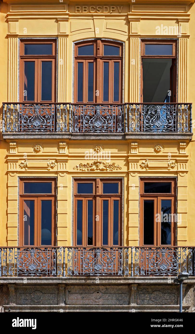 Antique balconies hi-res stock photography and images - Alamy