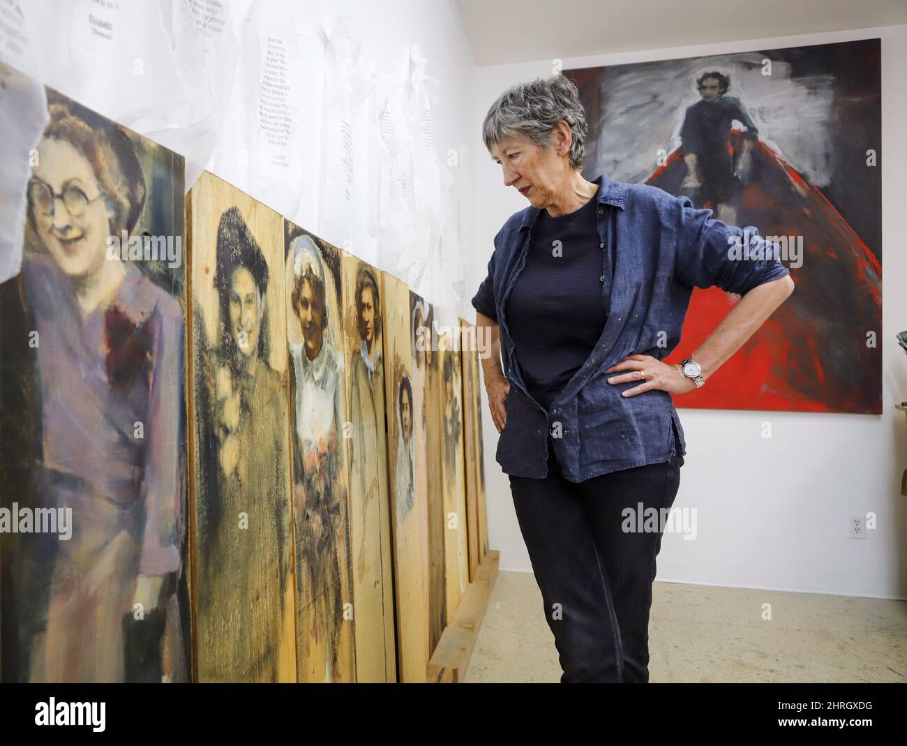 Artist Bev Tosh, the daughter of a Royal New Zealand Air Force pilot ...