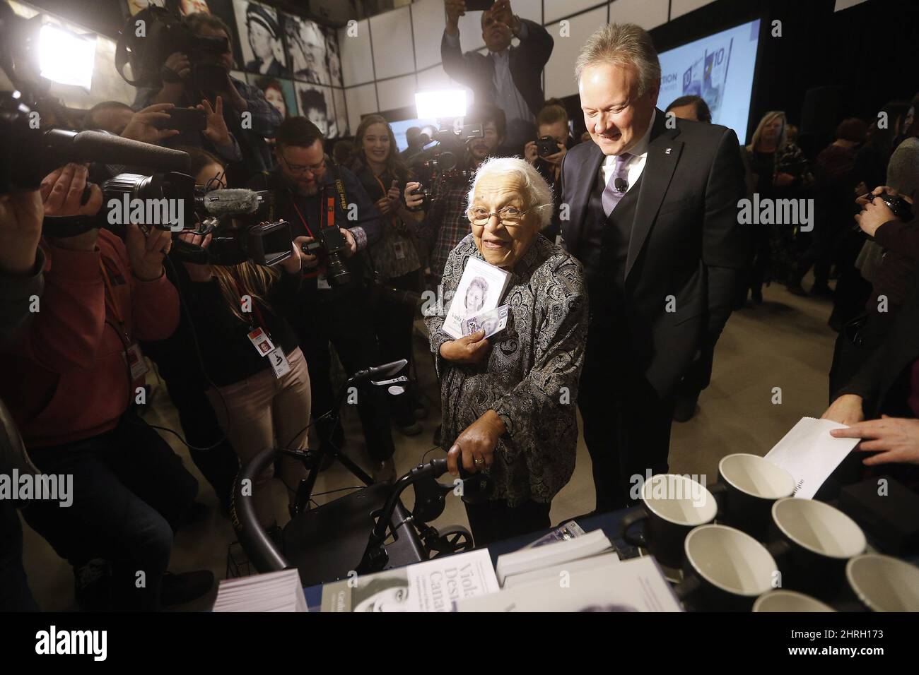 Clutching some $10 banknotes Wanda Robson, Viola Desmond's sister ...