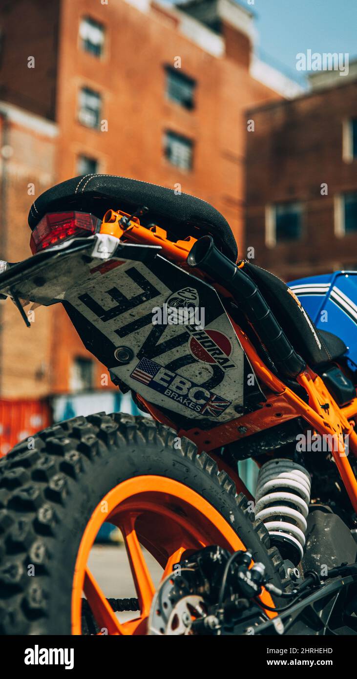 Vertical shot red motorcycle hi-res stock photography and images - Alamy
