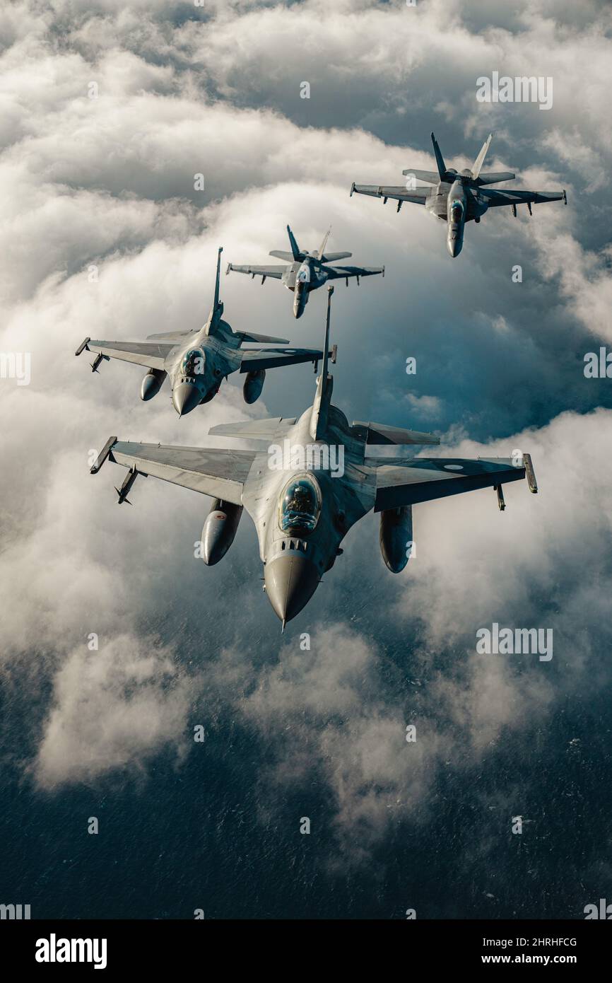 Hellenic Air Force F-16 Fighting Falcon fighter jets, fly in formation ...