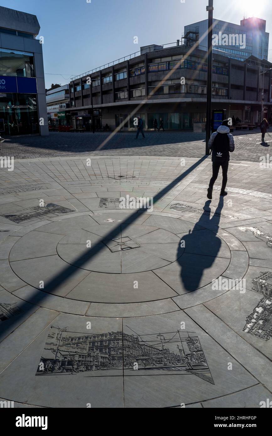 Wayfinding person hi-res stock photography and images - Alamy