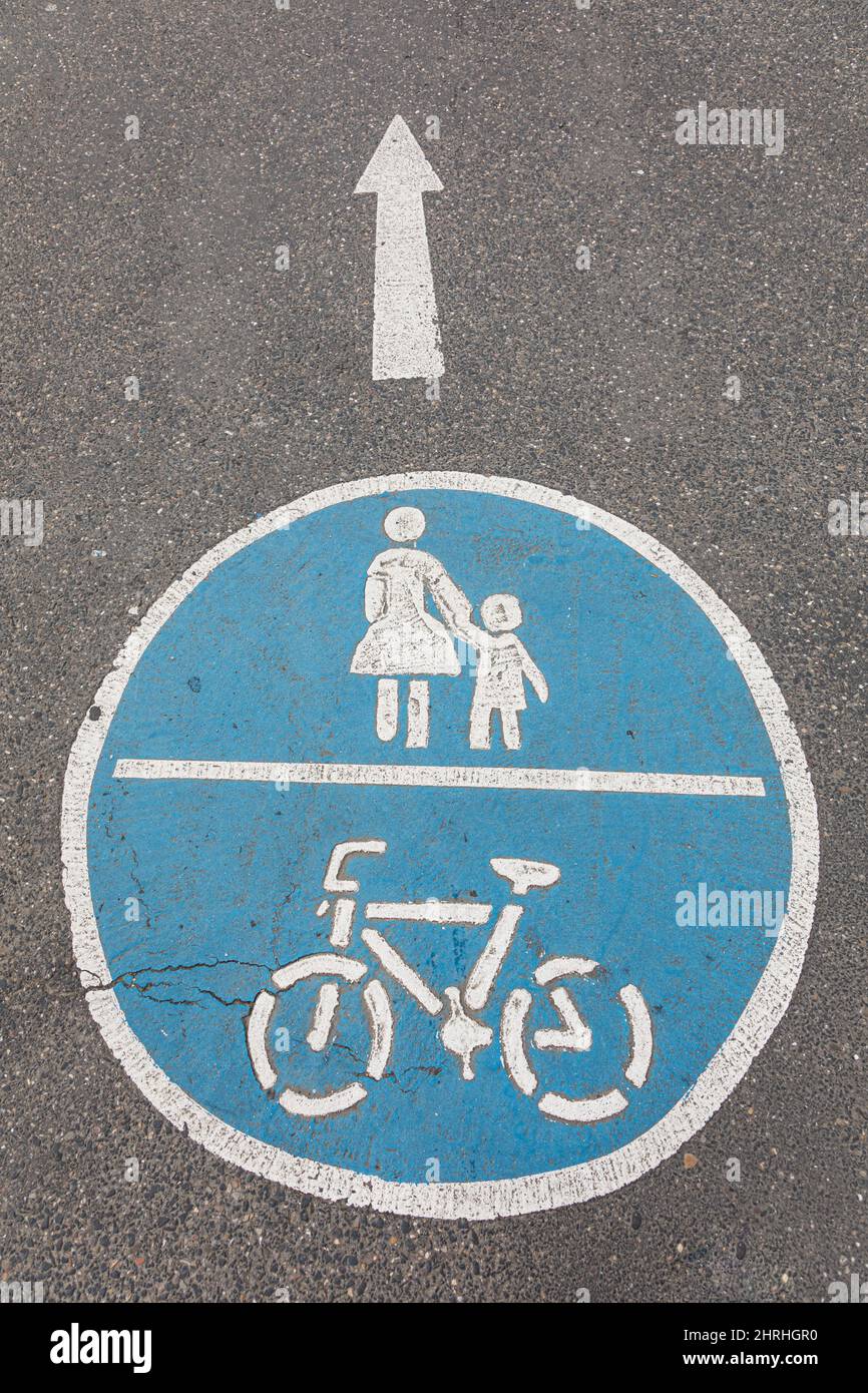 Sign for Cycle and Pedestrian Route Stock Photo - Alamy