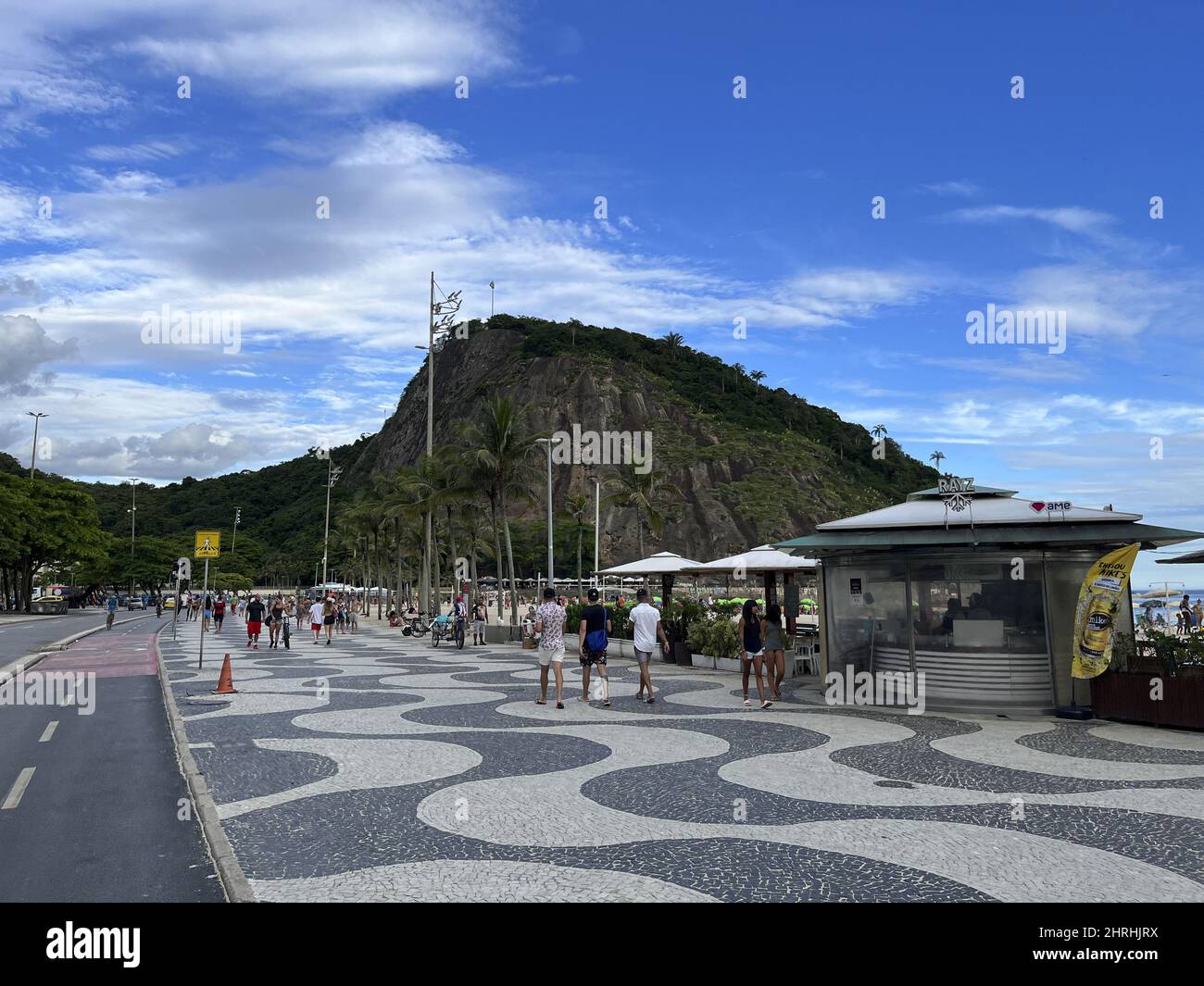 Portuguese pavement design on Copacabana boulevard Stock Photo - Alamy